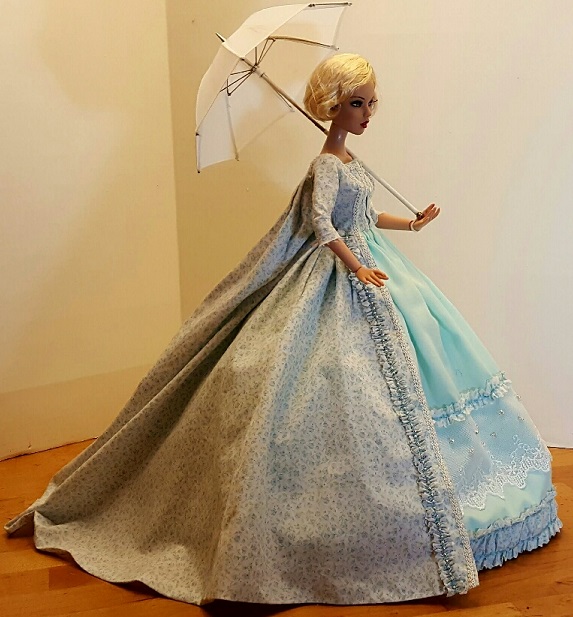 Lainys Mouse In A Maze: Ann De Leger, fitting her day dress