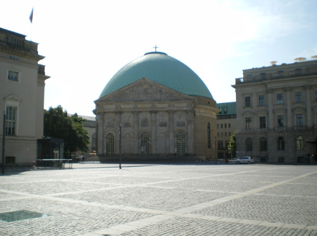 HISTOREICH: Autodafe sur la Bebel Platz-Opernplatz Berlin 1933