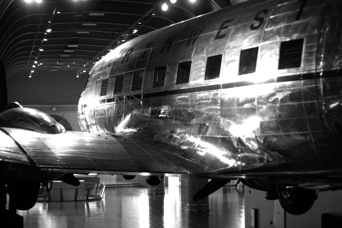 Cfoto: Douglas DC-3 Side-view
