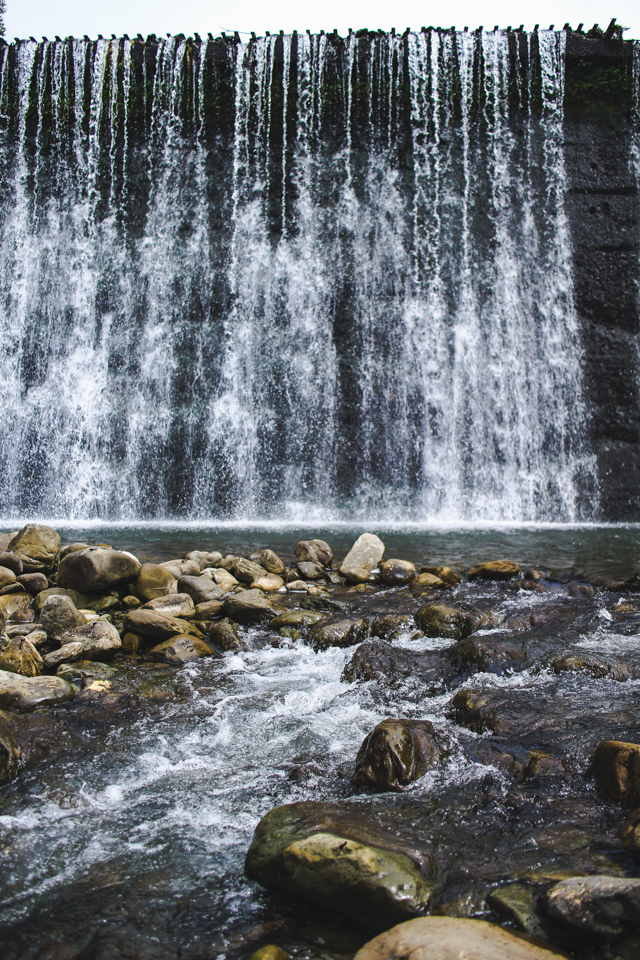 ink + adventure: Emei + Beipu // two temples and a cold spring