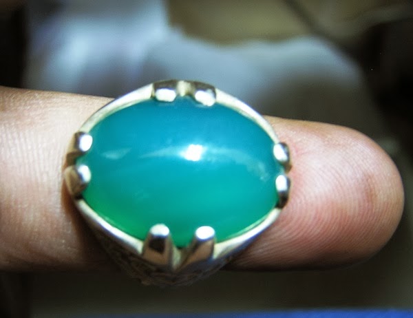 Batu Bacan | Sengon Gemstone