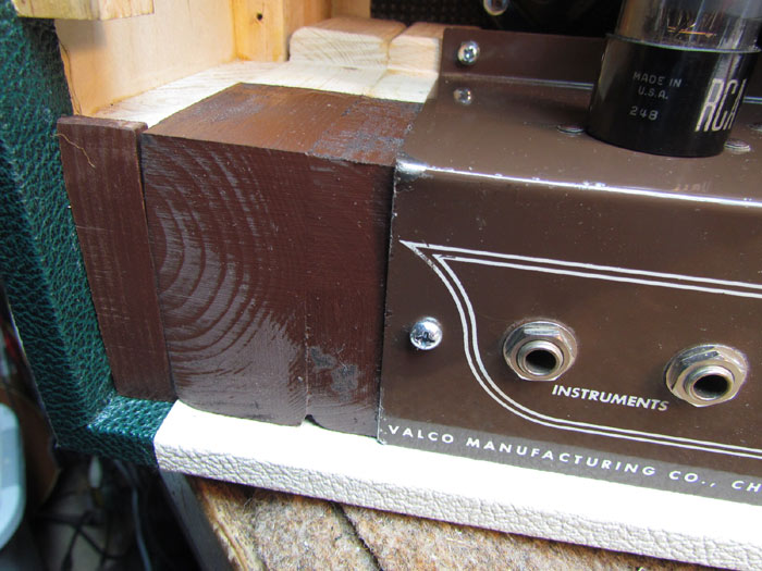 Valco Supro Spectator Amp Completed Crawls Backward (When Alarmed)