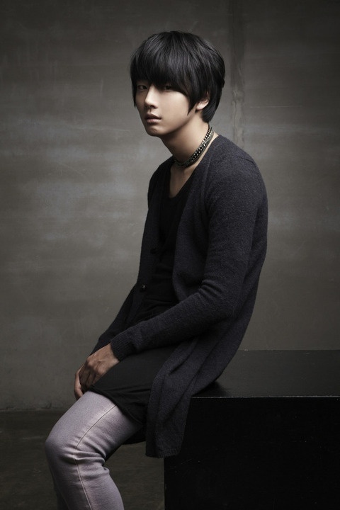 Korean Actor - Yoon Shi Yoon