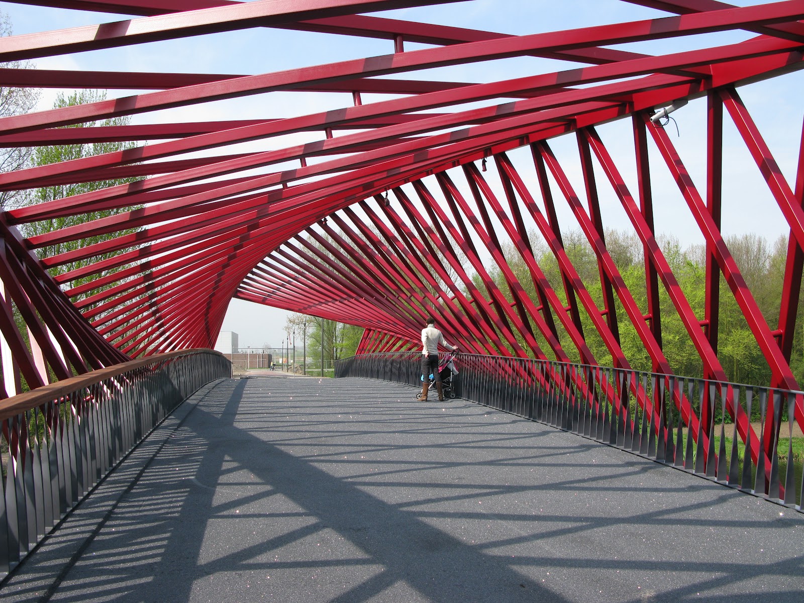 The Twist Bridge ~ Koło Naukowe Konstrukcji Mostowych Politechniki ...