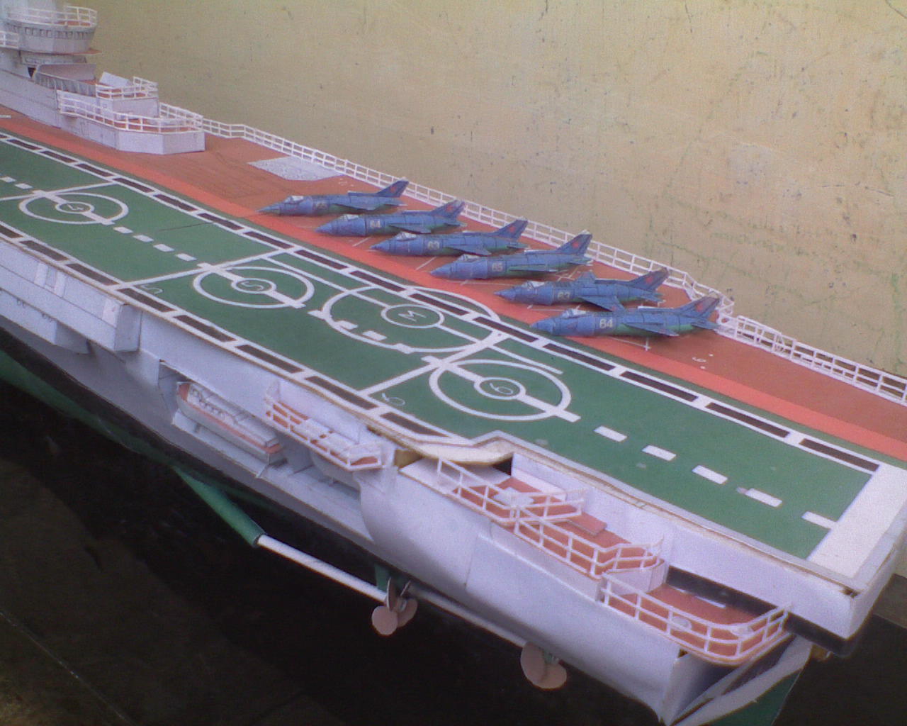 Papermodel Kapal Perang & Lain2: Papercraft Aircraft Carrier Novorossiysk