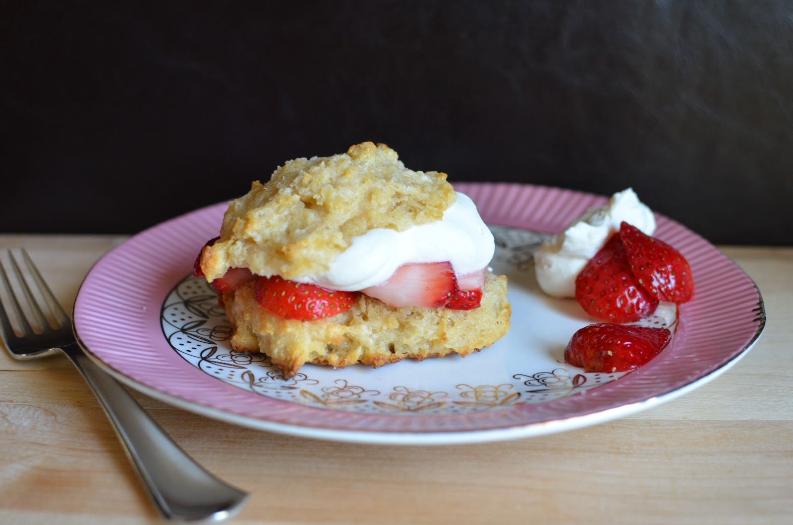 Playing with Flour: Simple strawberry shortcakes
