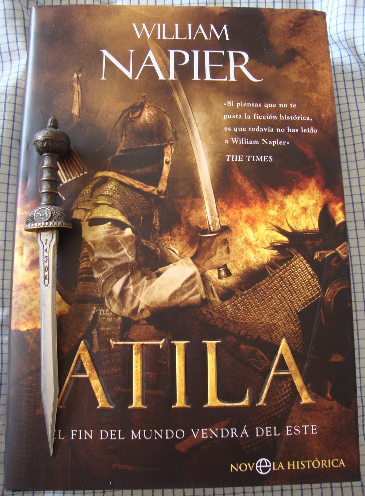 Libros de Olethros: ATILA. EL FIN DEL MUNDO VENDRÁ DEL ESTE. William Napier