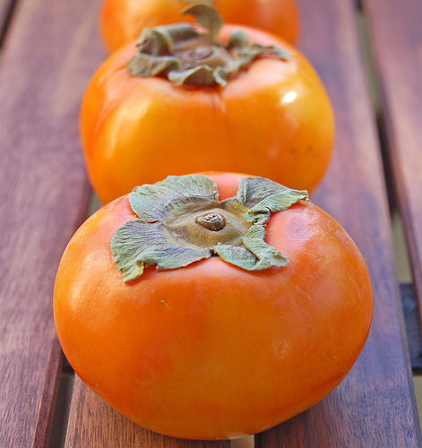 The Healthy Hoff: Quick Ripen a Persimmon!
