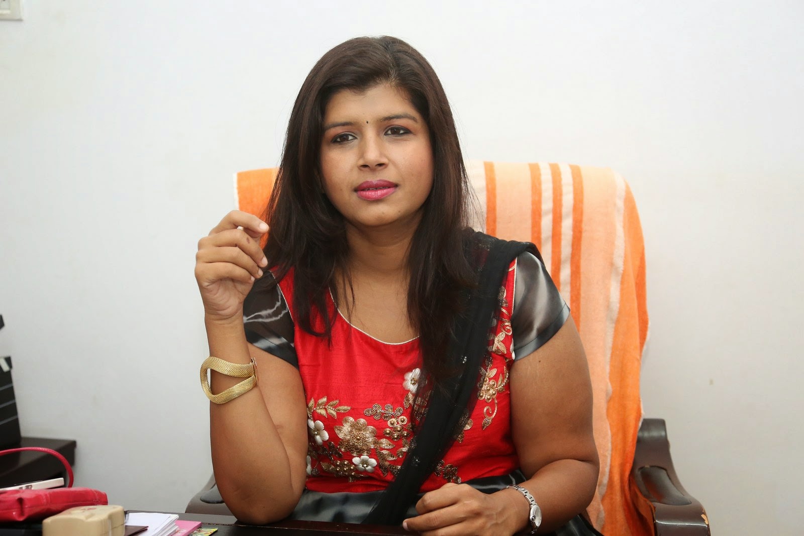 Nikitha Reddy Latest Interview Photos - Latest Movie Updates, Movie ...