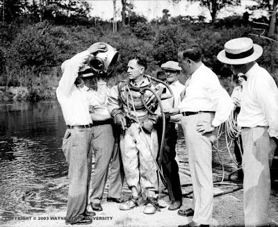 RETRO KIMMER'S BLOG: HARRY BENNETT PHOTO COLLECTION