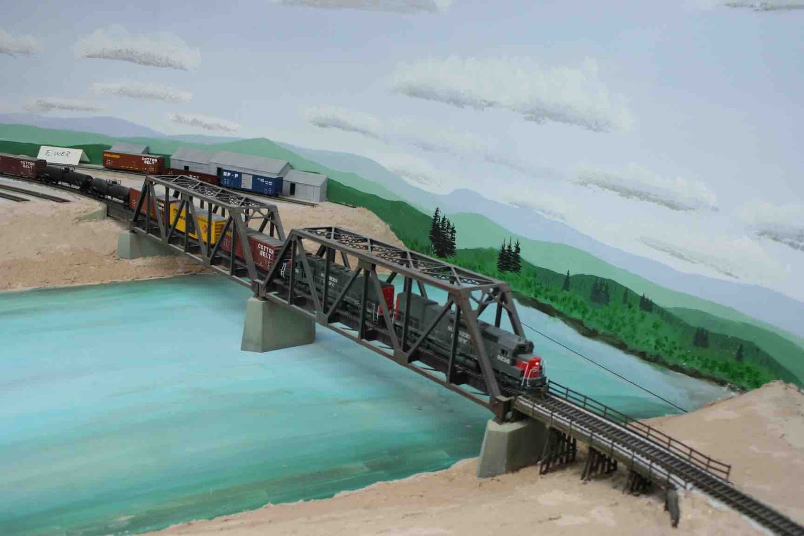 Southern Pacific Cascade Line: DOWN BY THE RIVER