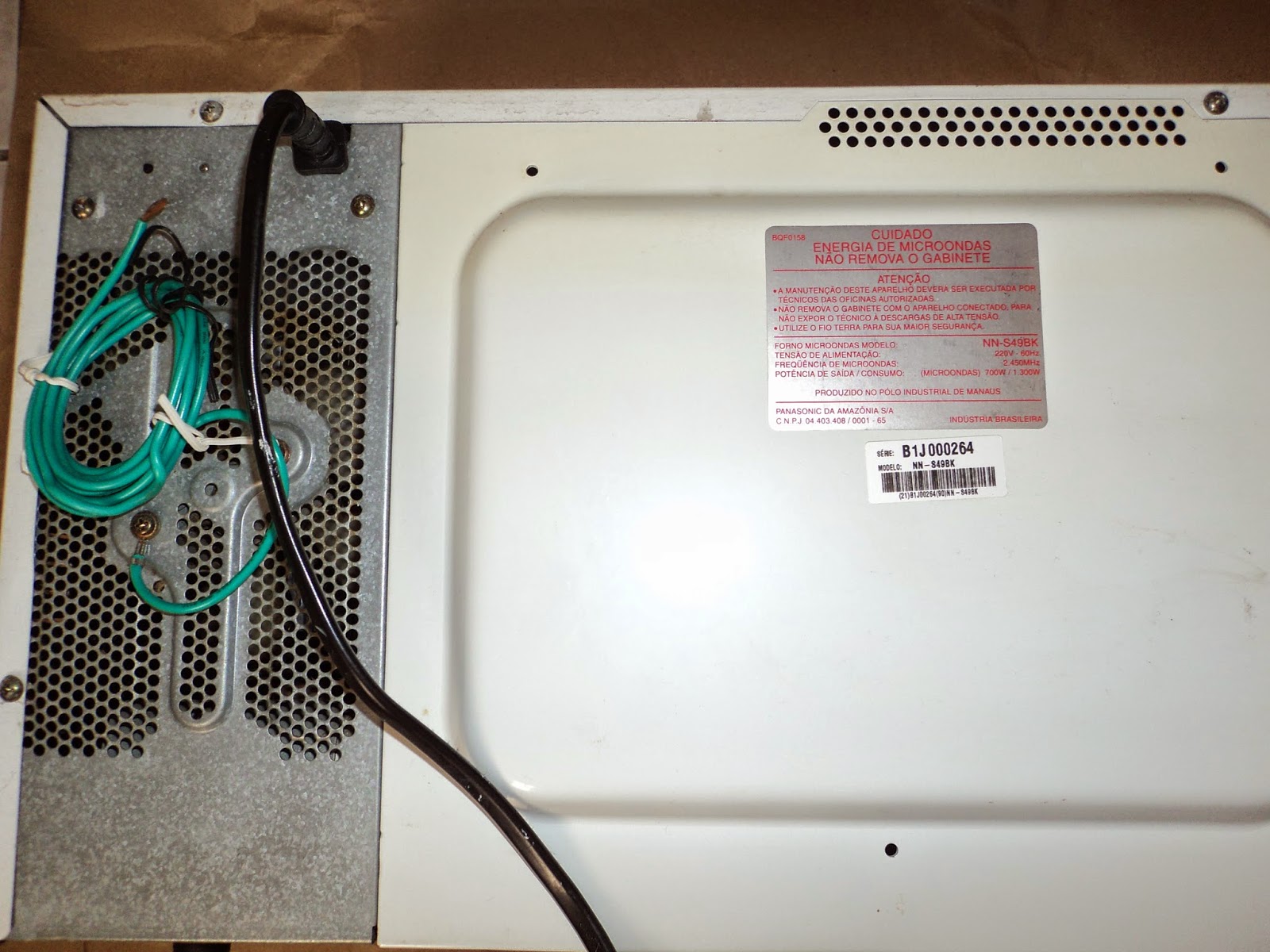 Brasilrobotics: Desmontando um Microondas - Microwave disassembly