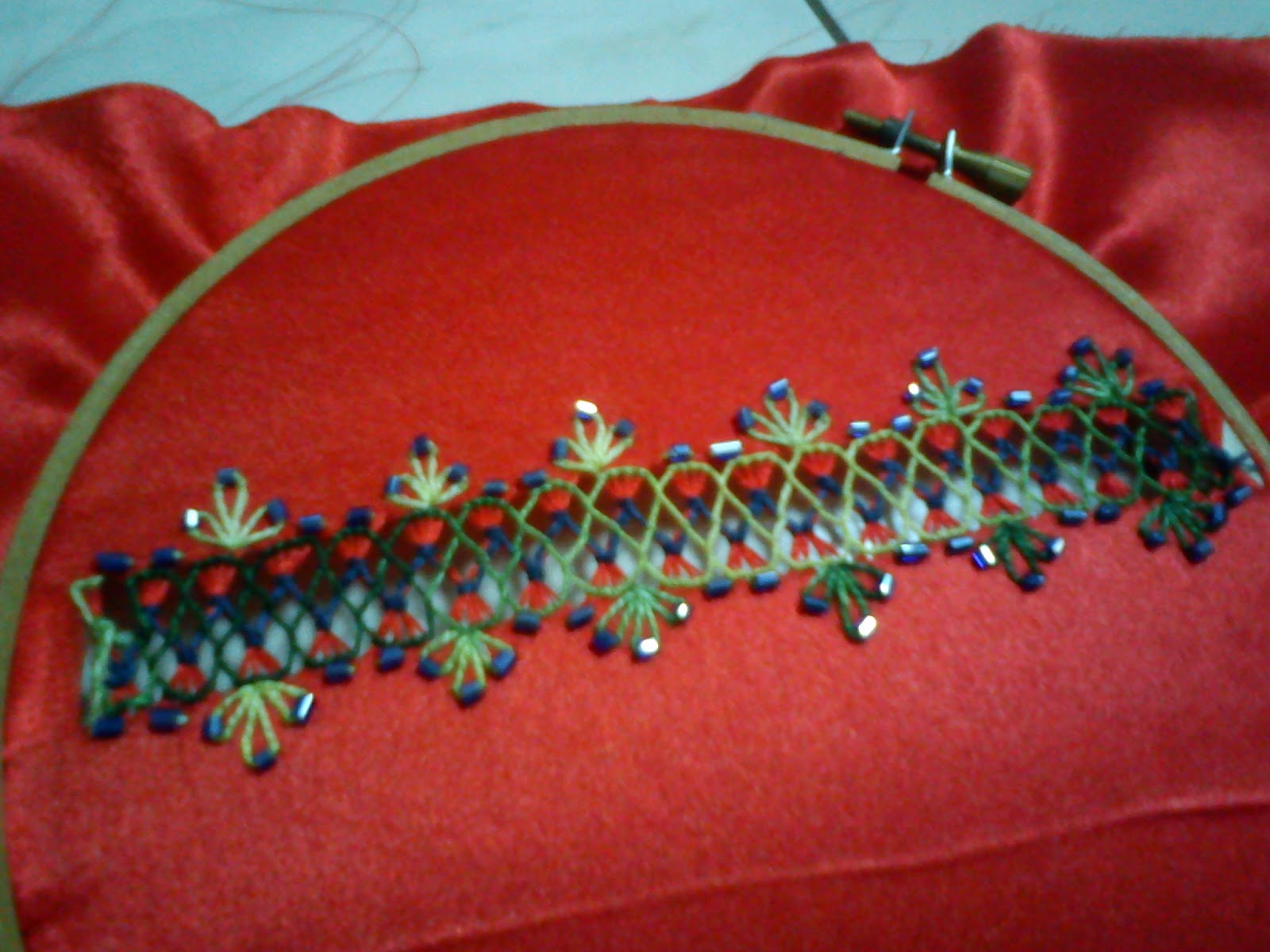 Roses_pink: Contoh-contoh Baju sulam sarawak