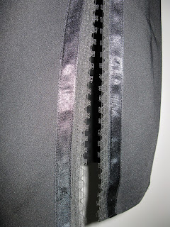 CheapandChic: Fusta din matase cu crapatura in fata pe coapsa stanga ...