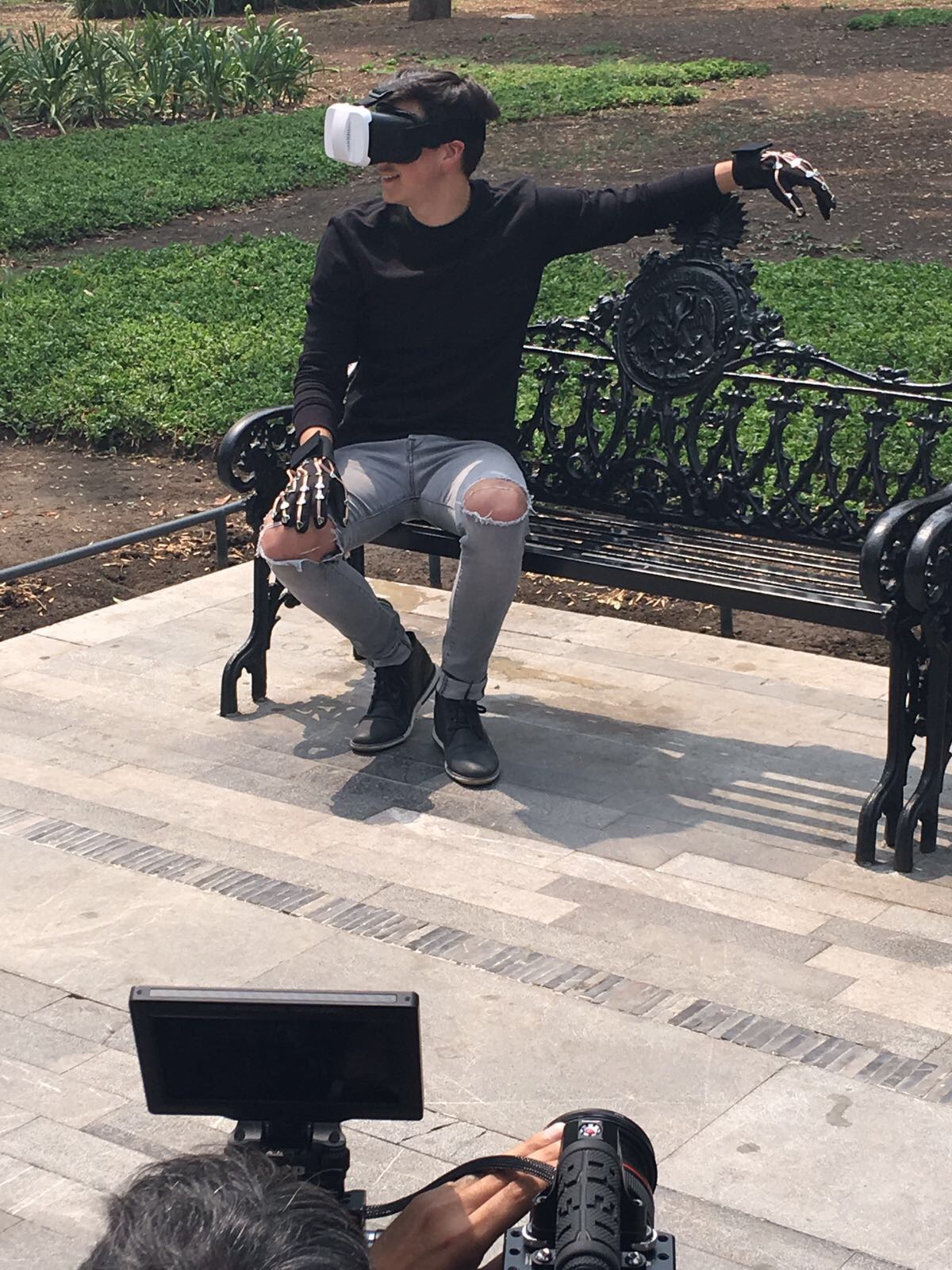 AXEL MUÑIZ ESTRENA HOY EL VÍDEO OFICIAL DE SU NUEVO SENCILLO "SIEMPRE ...