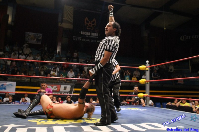 ESTRELLAS DEL RING.: Octagón, Octagoncito y Veneno triunfarón en la ...