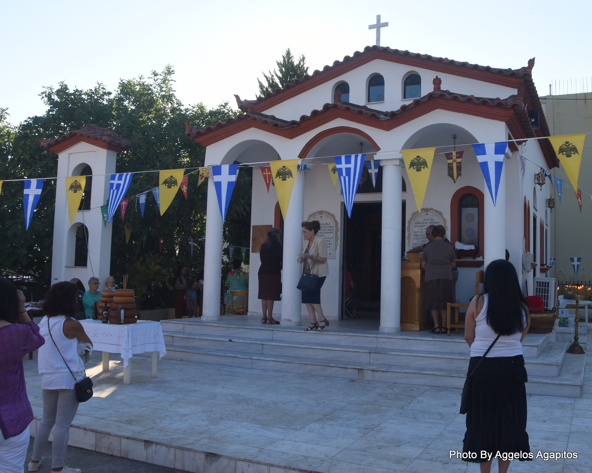 Evia halkida blog spot(elias thalassis): Ορθρος θεια Λειτουργια Ιερος ...