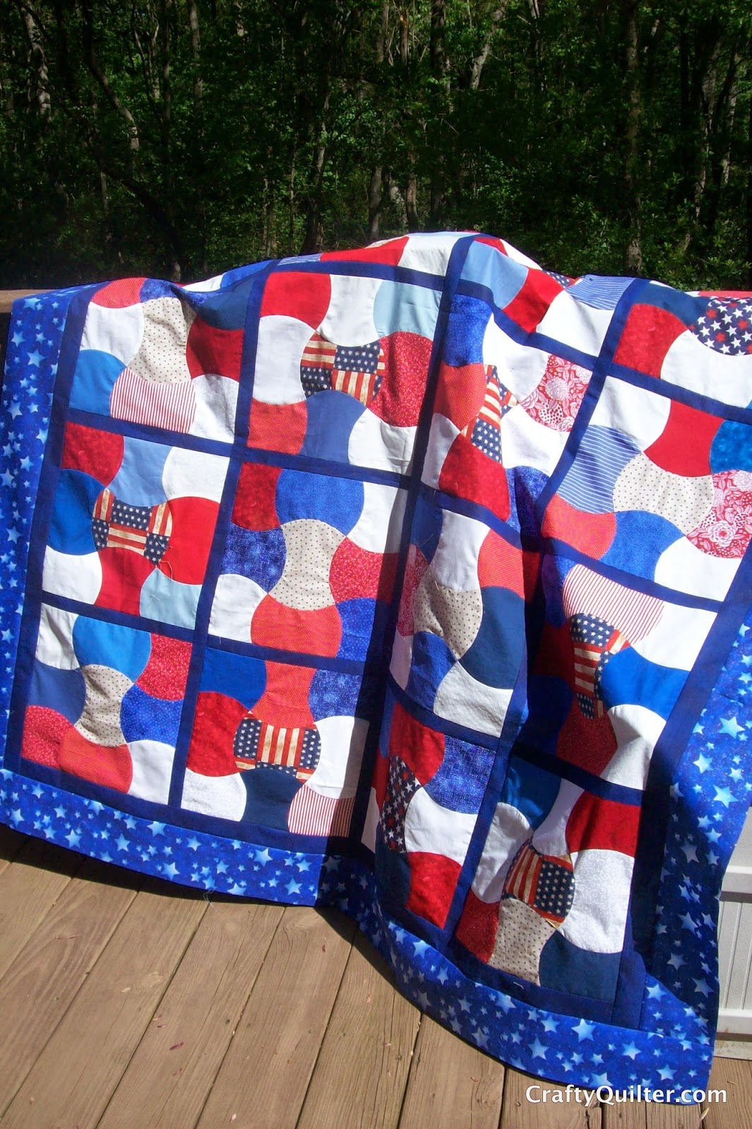 The Crafty Quilter's Closet: American as Apple Pie Quilt top