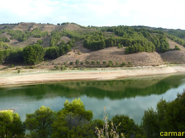 ZANCADAS LIGERAS: El Cañón del río Val y la Cascada del Pozo de las ...