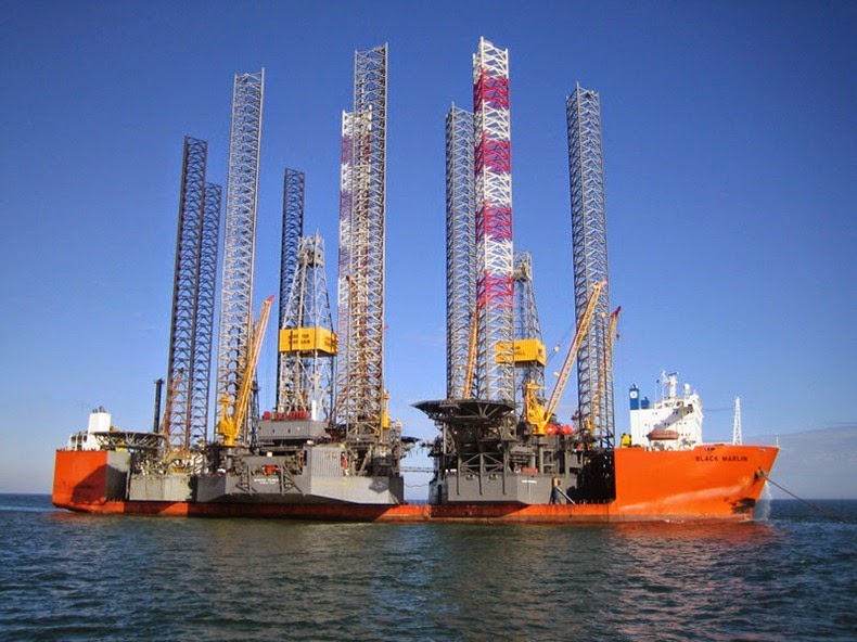 حاملة السفن العملاقة - بلو مارلن