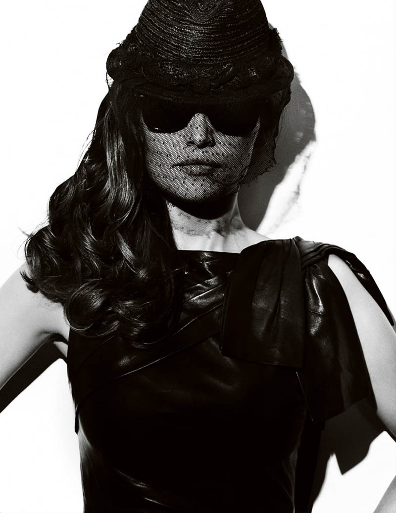 loveisspeed.......: mario testino artwork...