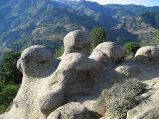 geoitaliani: La "Rocca tu Dracu" e i "Caddareddi" di Roghudi