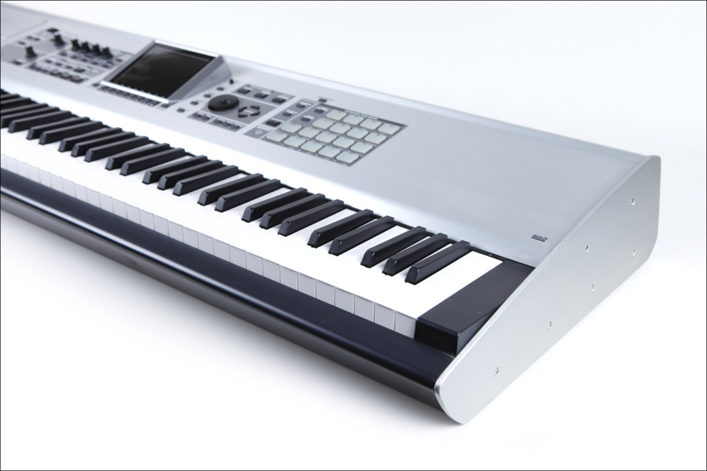 MATRIXSYNTH-B: Roland Fantom X8 keyboard