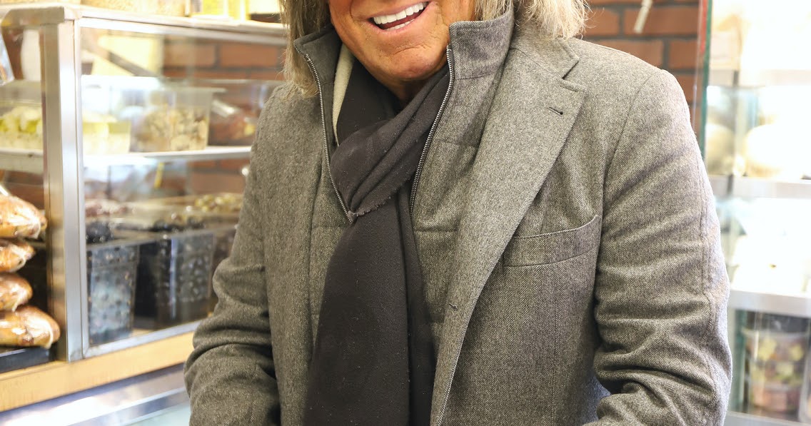 EV Grieve: A moment with Wayne Diamond as he checks out 'The Wayne ...