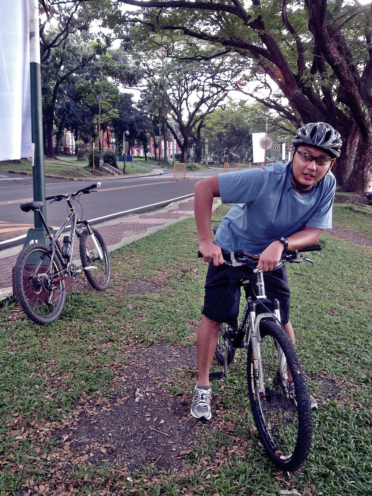 DirtyBikes: Padyak at Alak: Happy Birthday John Lopez!