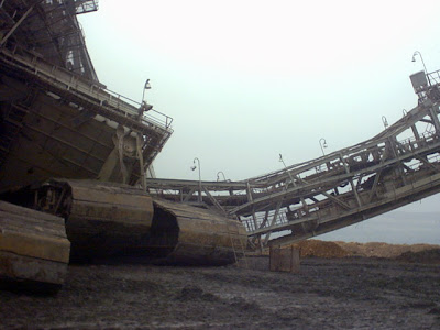 Mining Mayhem: Bucket-Wheel Excavator Collapse