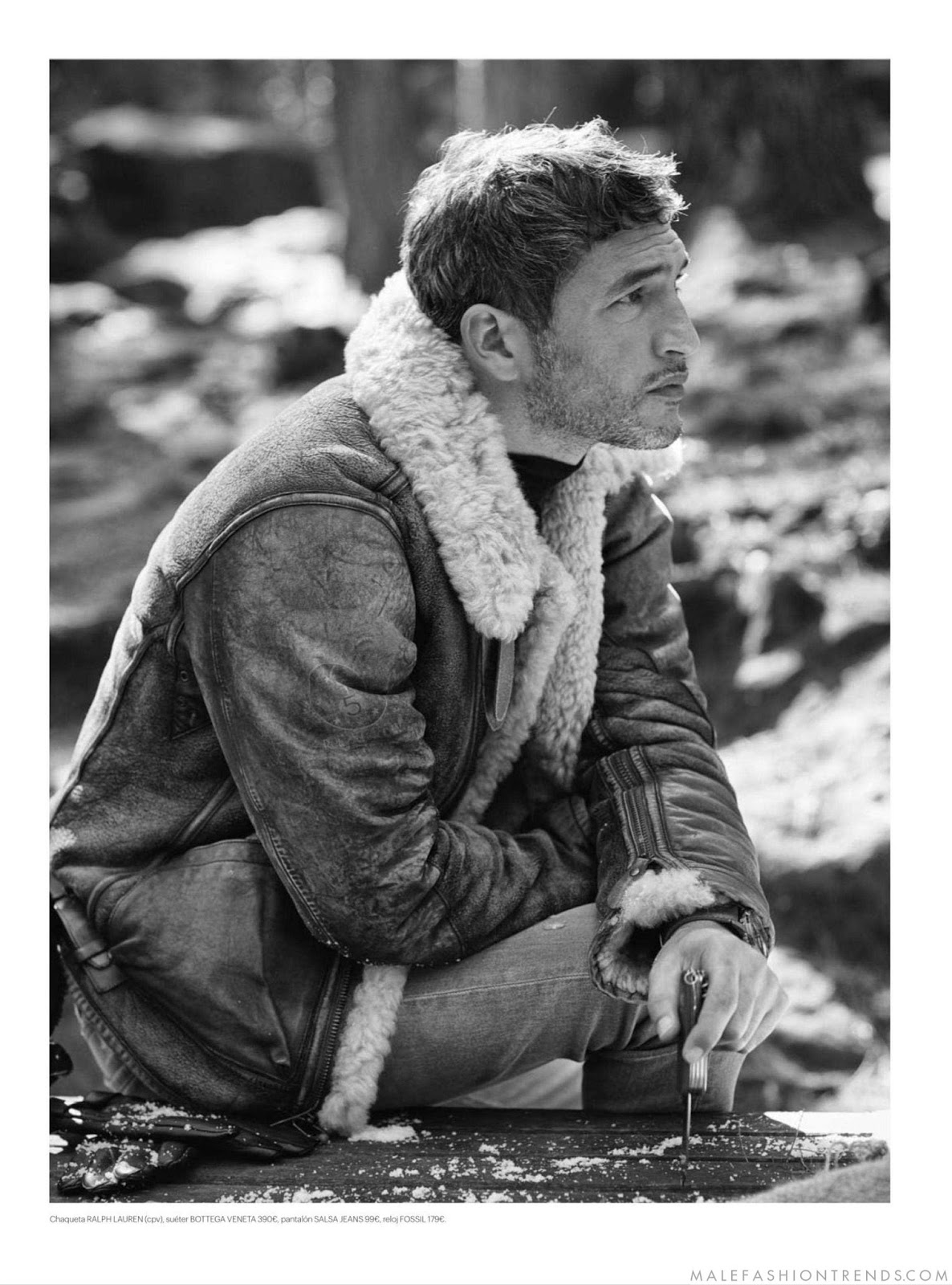 Ilay Kurelovic se abriga en básicos de otoño para Men's Health España