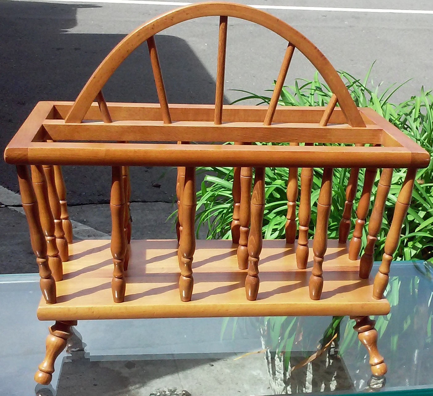 UHURU FURNITURE & COLLECTIBLES: SOLD Colonial Style Magazine Rack - $12