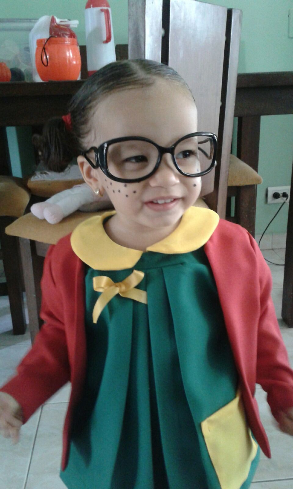 creapatronesycoseconjudy: DISFRAZ DE CHILINDRINA.