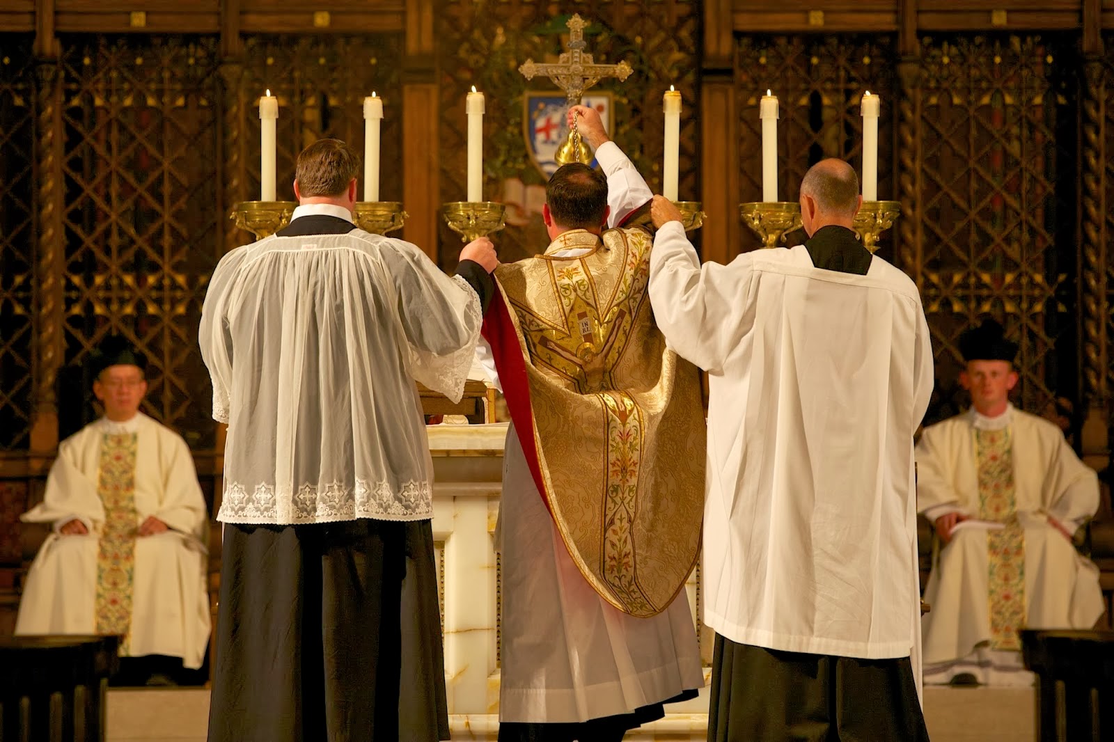New Liturgical Movement: Is Your Liturgy Like What Vatican II Intended?