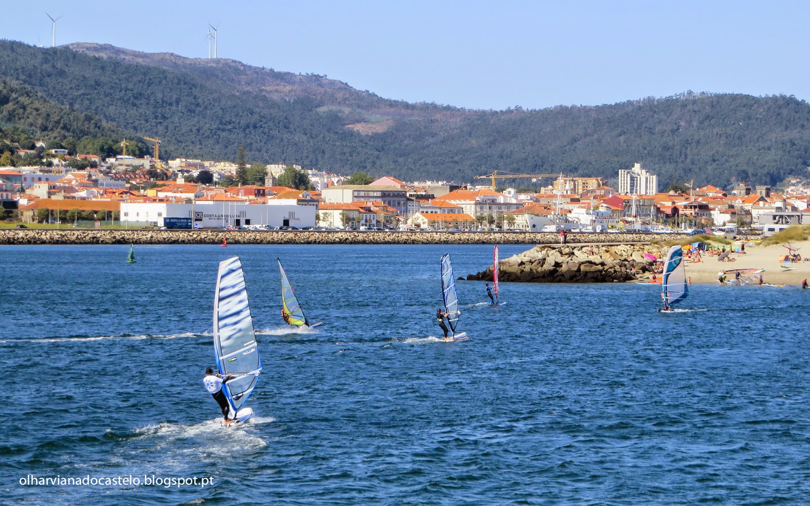 Praia do Cabedelo, ideal para a prática de desportos náuticos