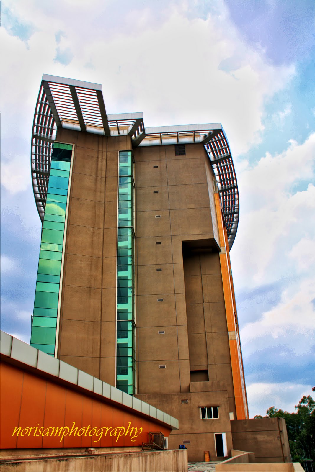 Norisam's Photoblog: HDR: Persada PLUS