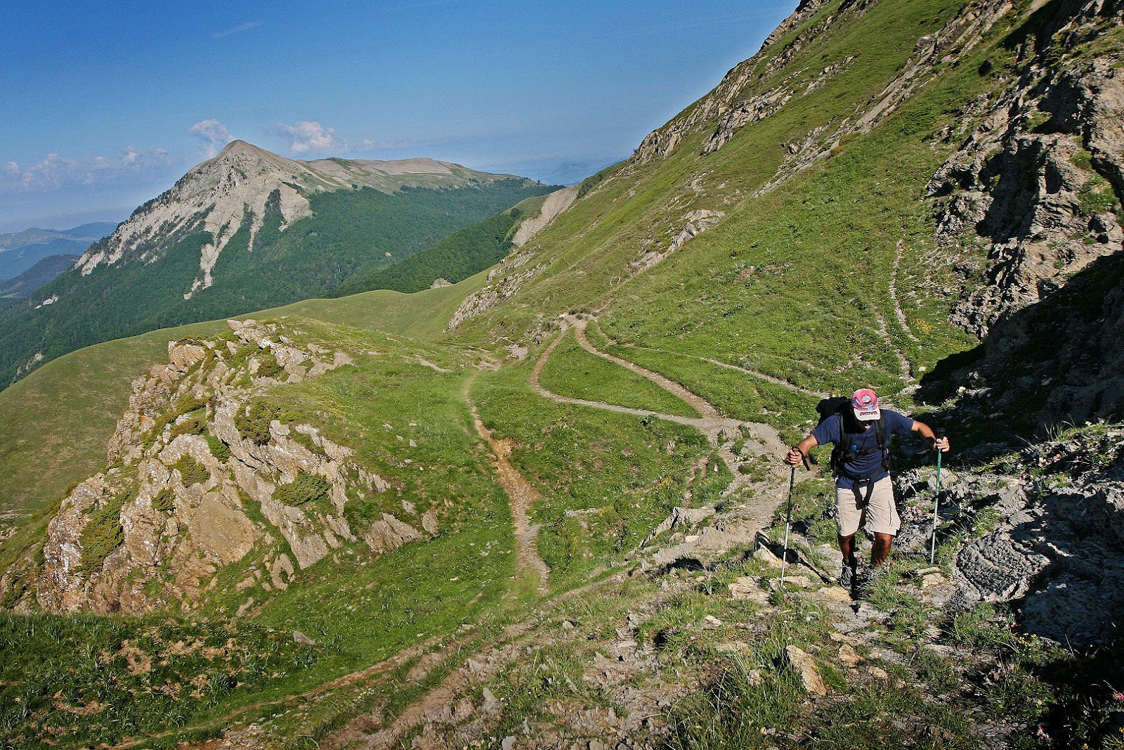 Sendas y Paisajes: Refugio de Linza - Mesa de los tres reyes