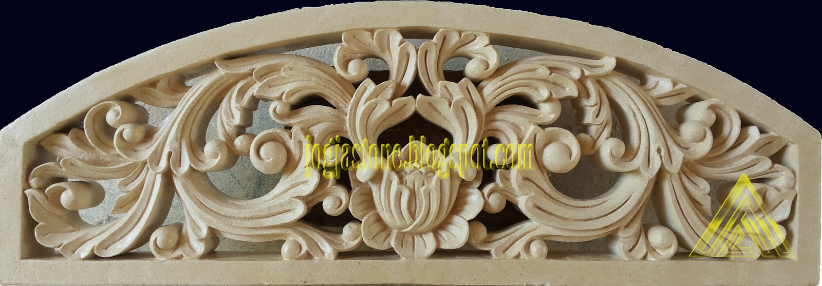 ROSTER UKIR ATAS PINTU