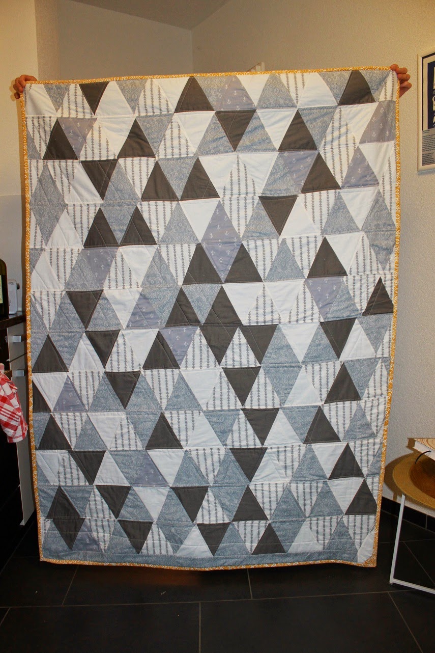 Triangle Quilt | ZuriGrow