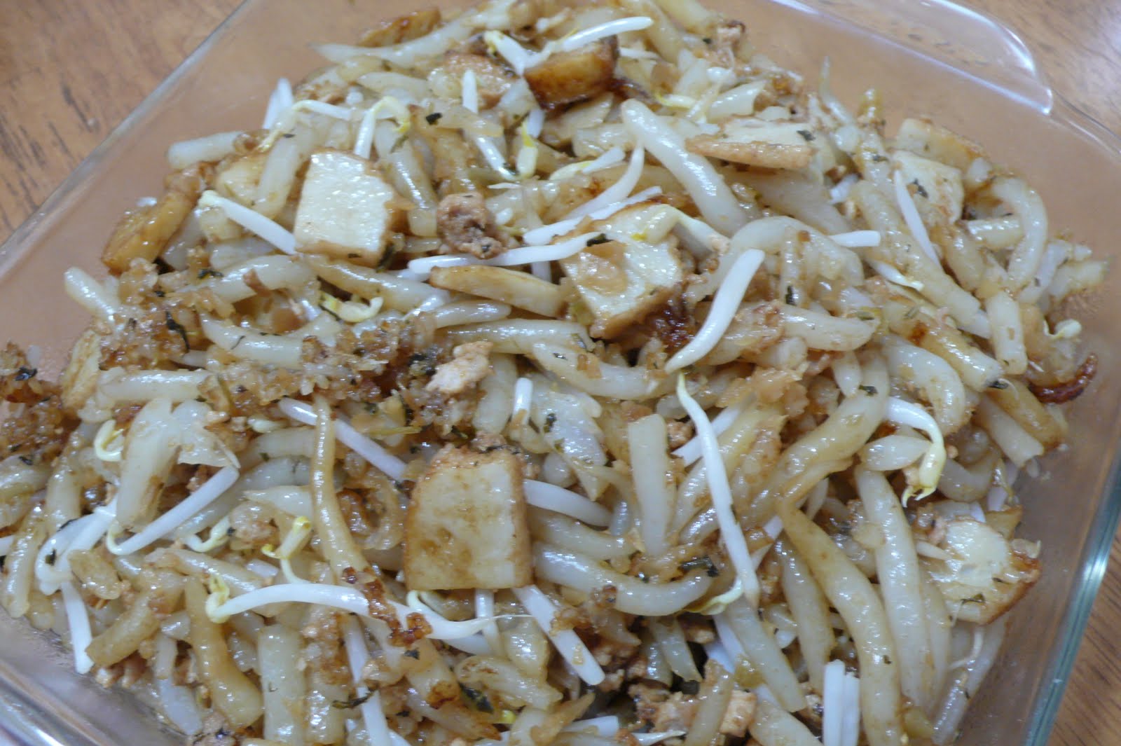 Fried Loh See Fun With Minced Meat