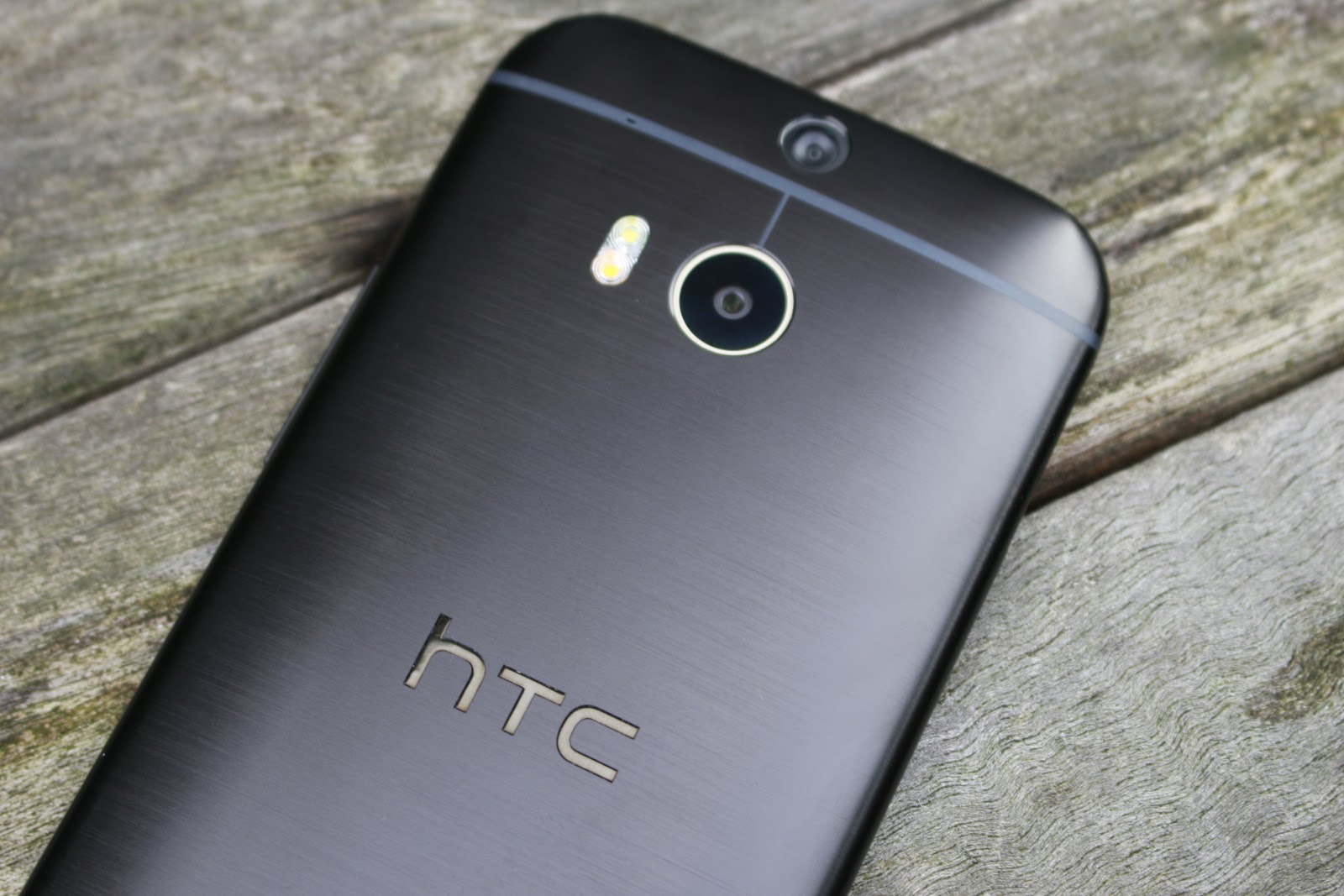 HTC's next flagship smartphone codenamed Hima leaked online, to go ...
