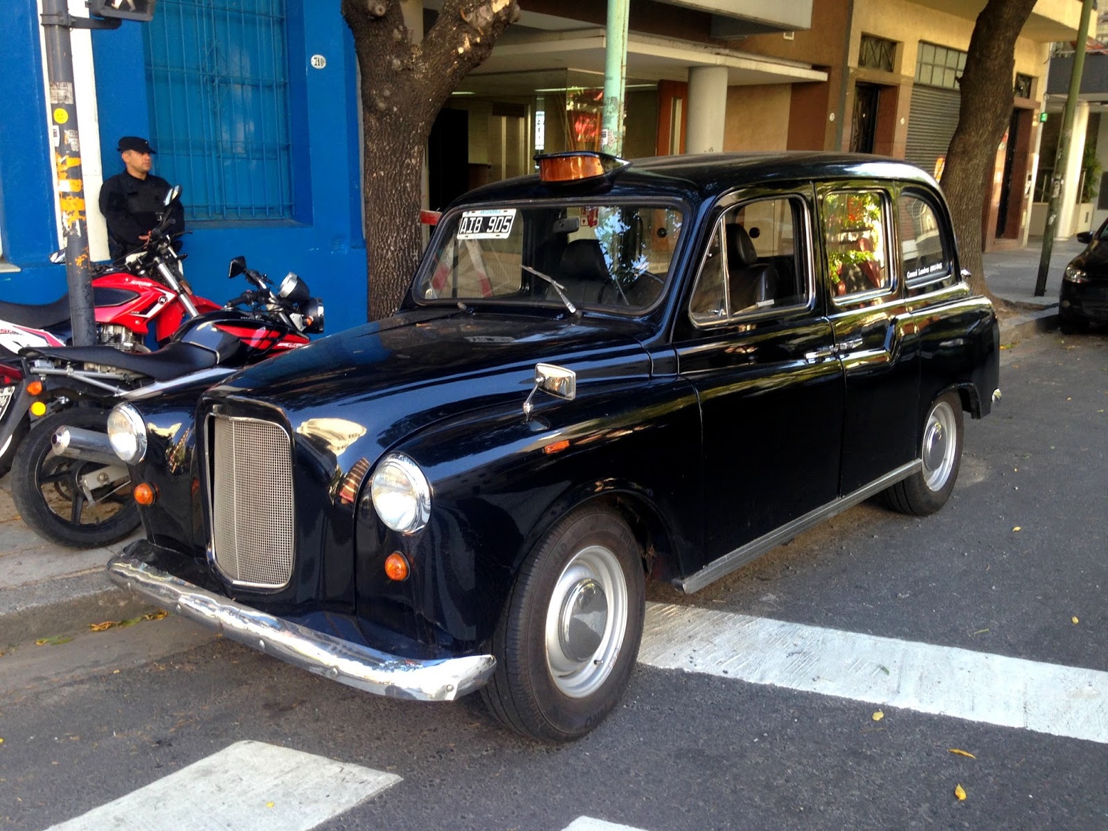 Chapati Road: English Cab