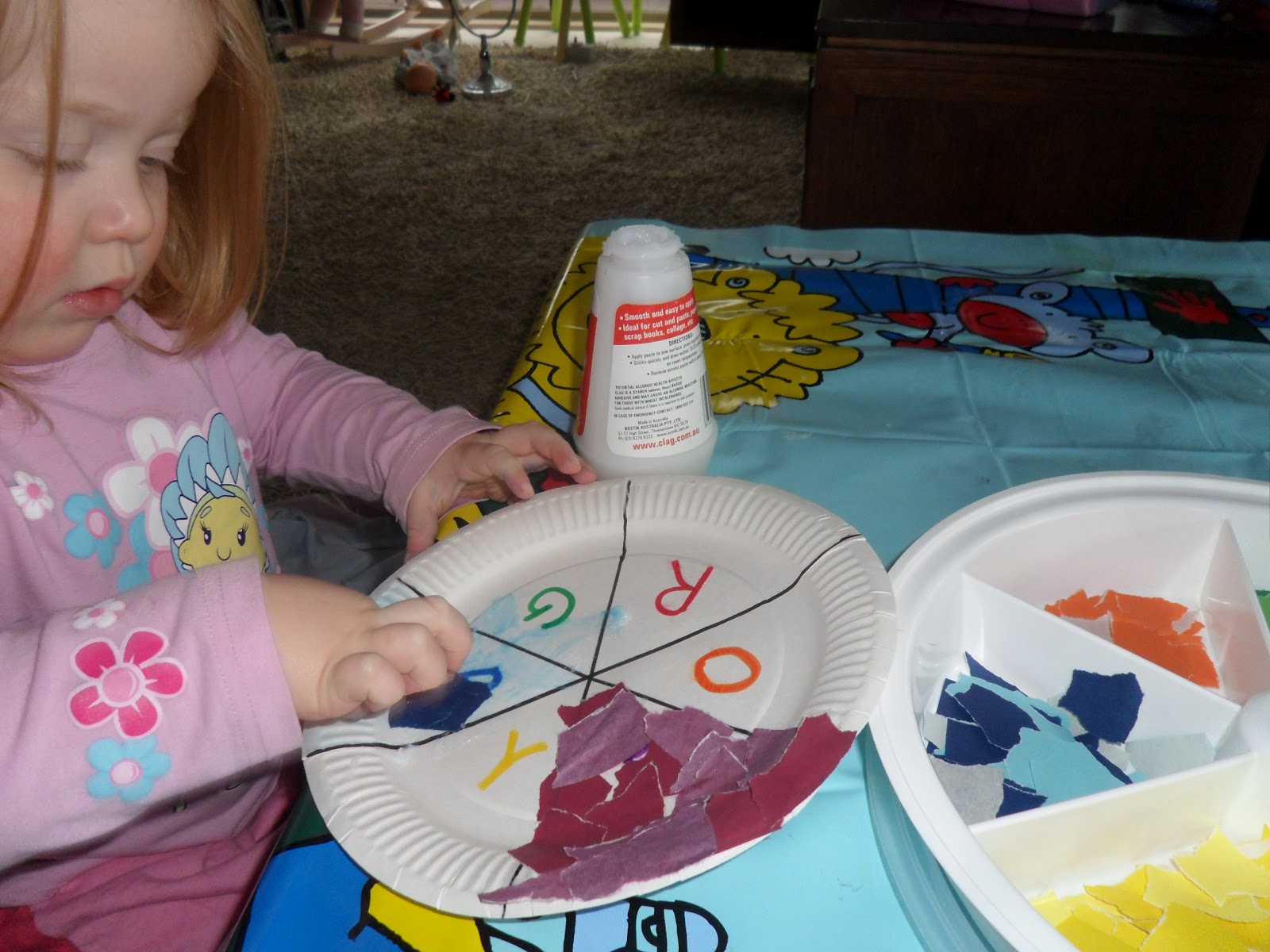 Learn with Play at Home: Paper Plate Colour Wheel