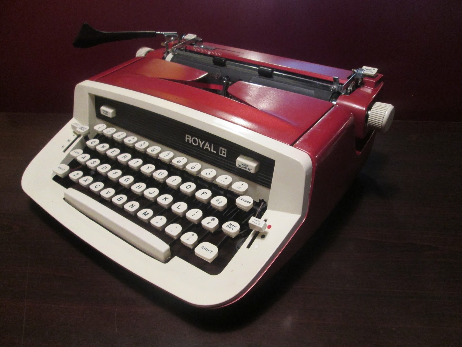 Royal Typewriters: Royal Custom II, 1968