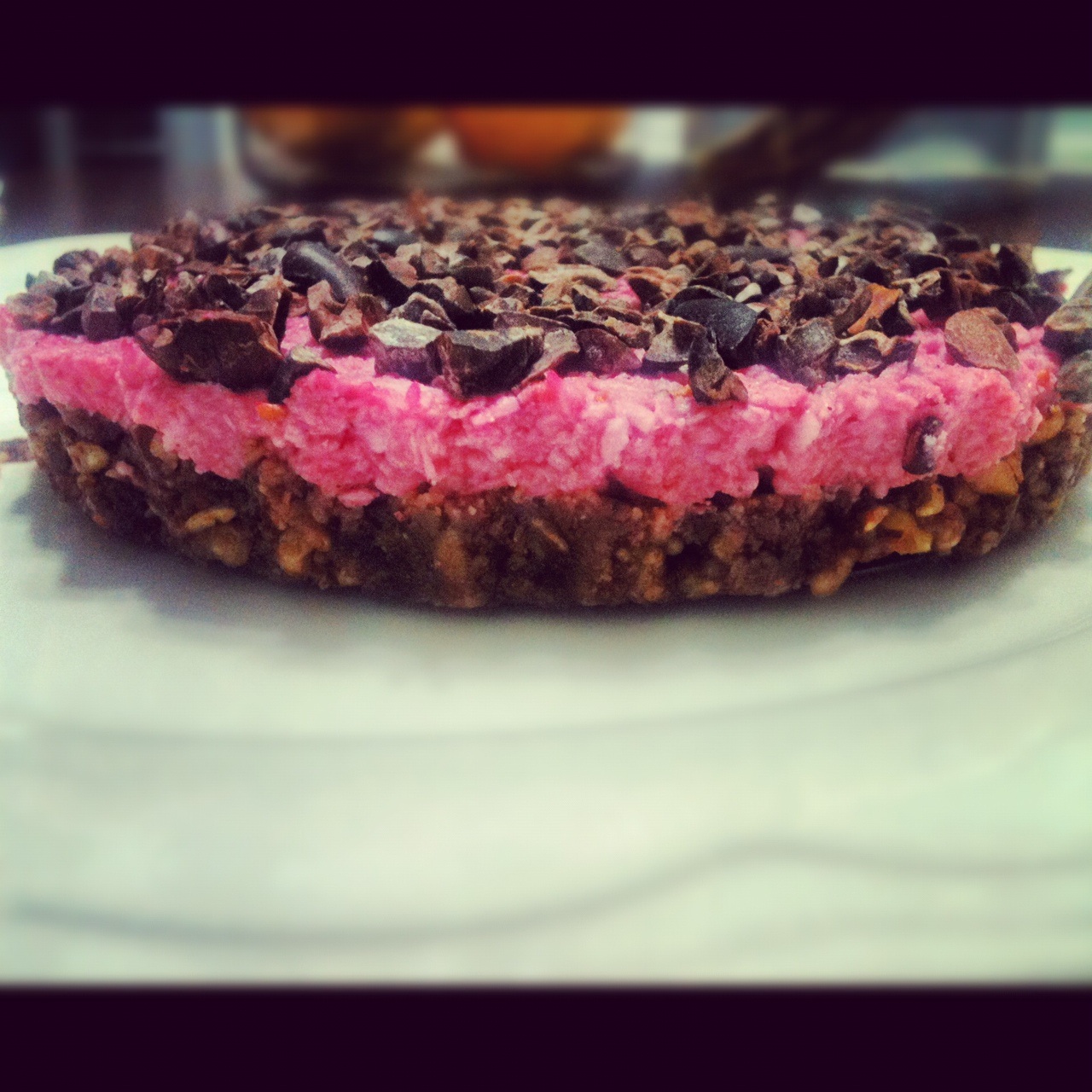 raspberry mousse tart - easy plant-based lifestyle | realrawkitchen