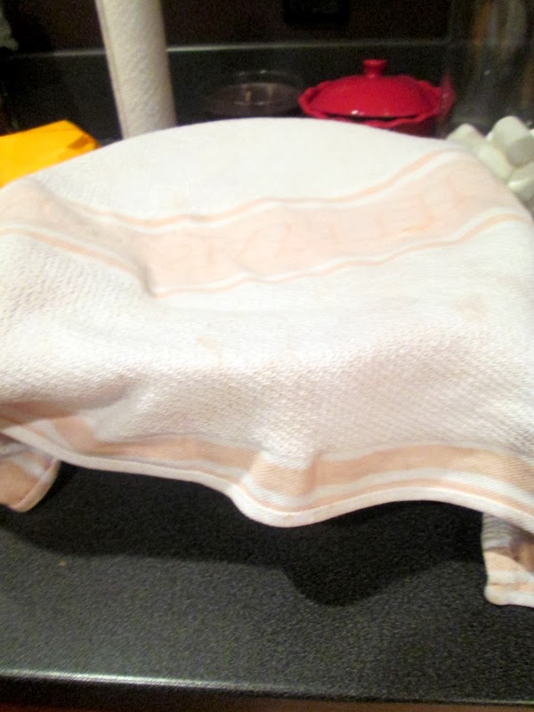 smilingrid: Batman bread? (A.K.A easy peasy gotham-protecting Naan!)