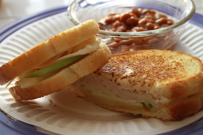 Sip And Chew: Turkey, Apple and Swiss Melt
