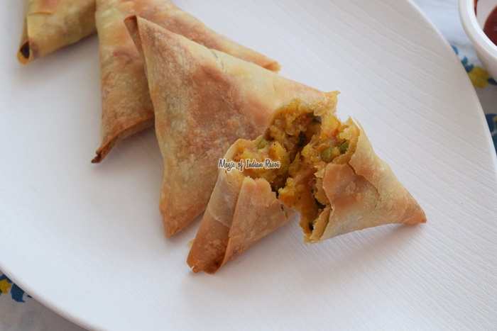 Baked Mixed Vegetable Samosa Recipe - Gujarati Samosa | Magic of Indian ...