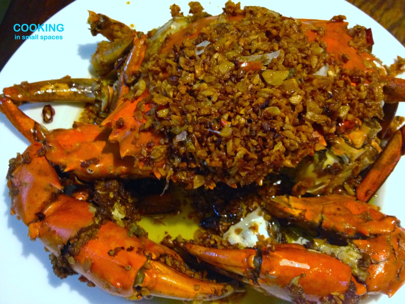 Cooking in Small Spaces: TASTED: CRAB MARITESS at the RED CRAB