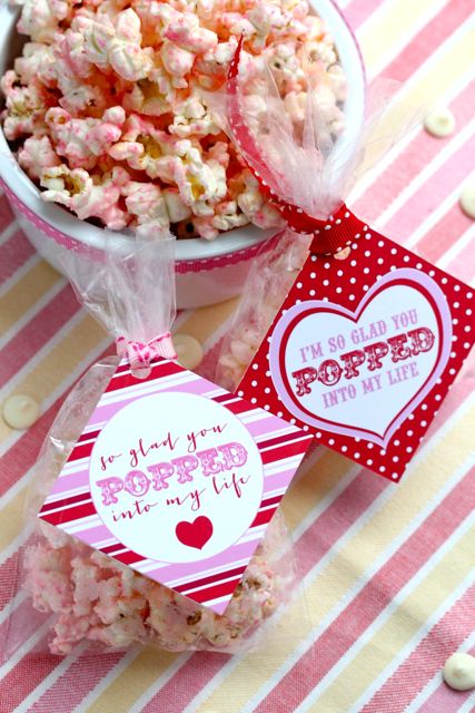 Your Southern Peach: Valentine's Day Pink Popcorn :: Anne Hitchins